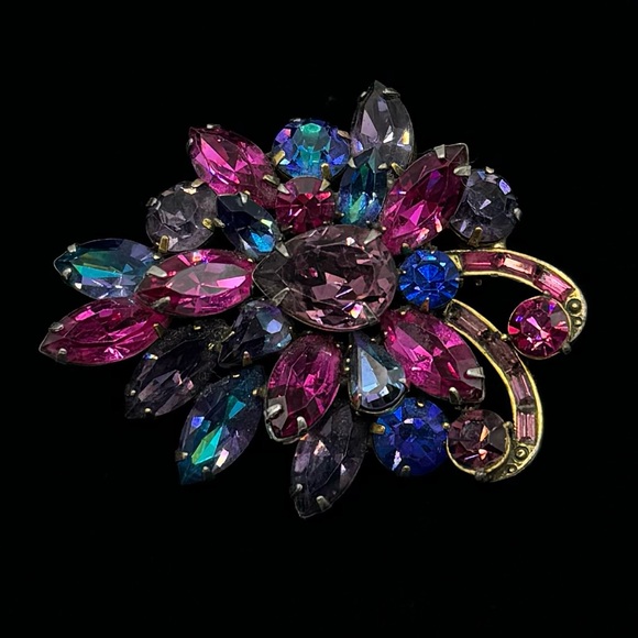 Albert Weiss | Jewelry | Albert Weiss Crystal Brooch | Poshmark